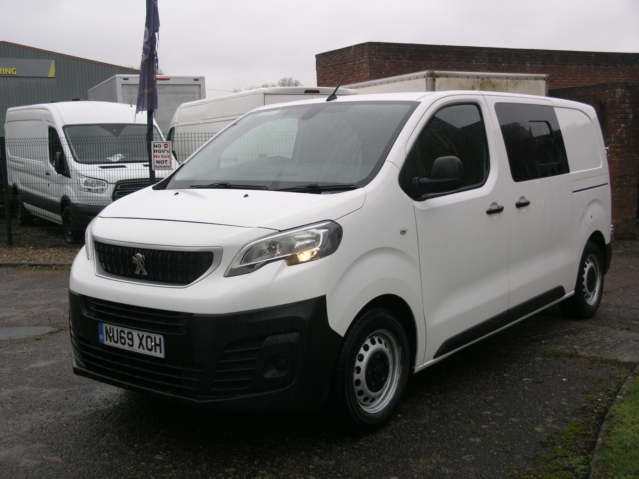 2019 Peugeot Expert Professional 1.5 HDi L1H1 Van ULEZ FREE – PK Autos